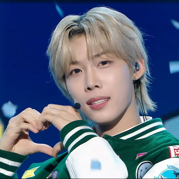 Robin n.SSign:CHOEAEDOL - Hottest kpop idol community